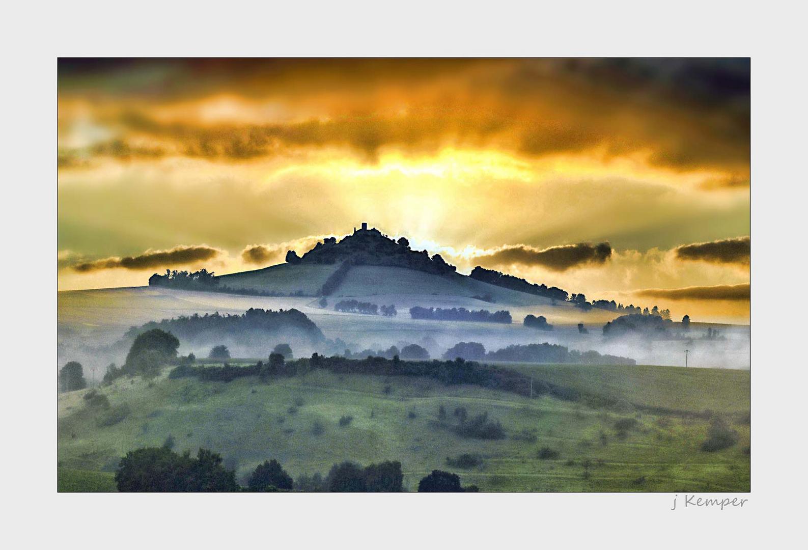 - Sonnenaufgang am Desenberg - Foto & Bild | deutschland, europe, nordrhein- westfalen Bilder ...