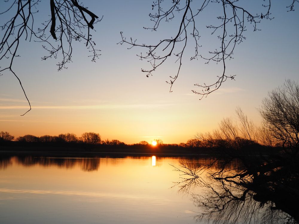 Sonnenaufgang am See.... Foto & Bild | landschaft, sonstiges, sonnenaufgänge Bilder auf ...