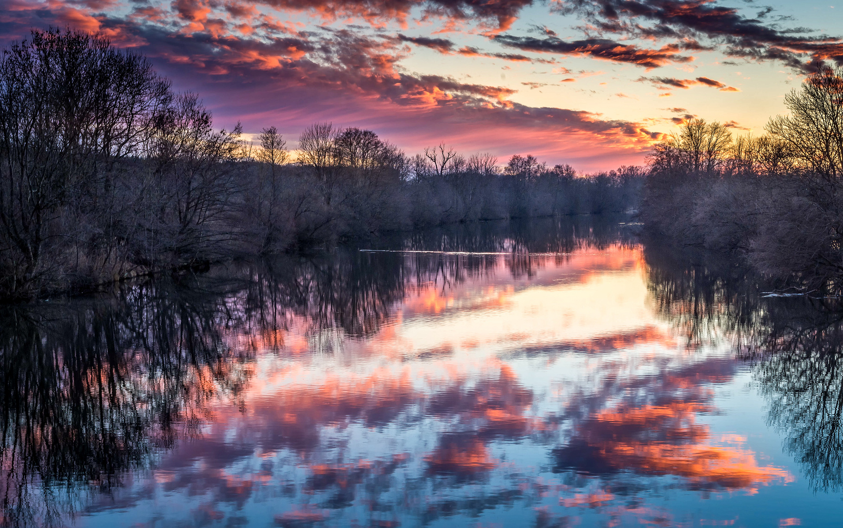 Sonnenuntergang an der Donau Foto & Bild | landschaft, donau, fluß ...