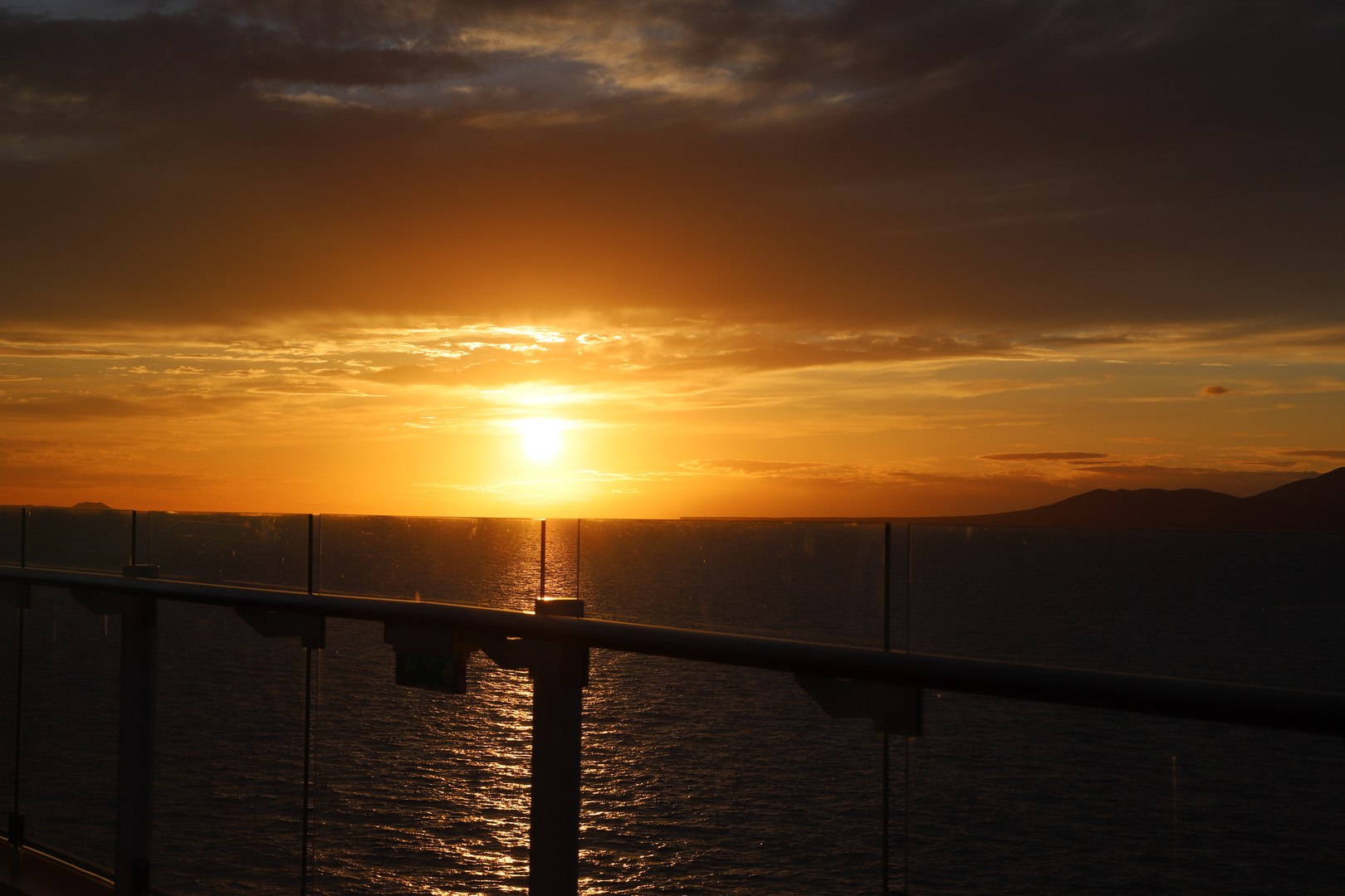 Sonnenuntergang und Fernweh Foto & Bild | naturereignisse, die elemente ...