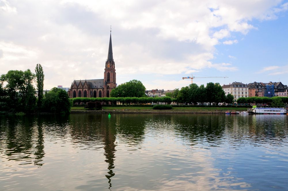 sonntag am fluss Foto & Bild | architektur, fotos, kirche Bilder auf ...
