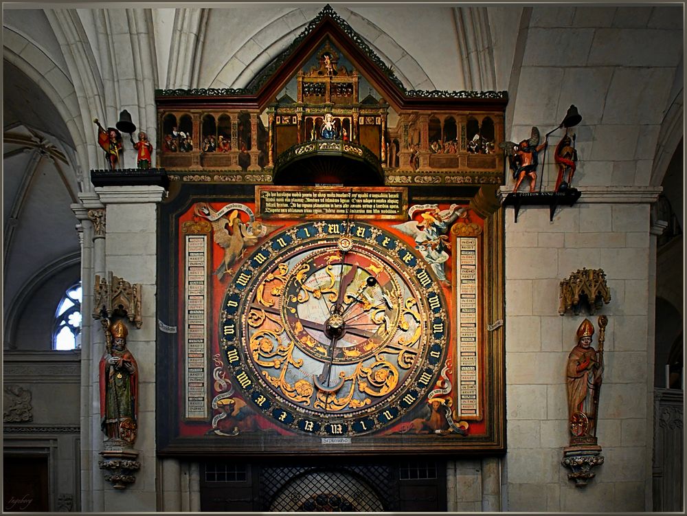 Sonntags.Geschichte: Astronomische Uhr im Paulus-Dom Foto & Bild ...