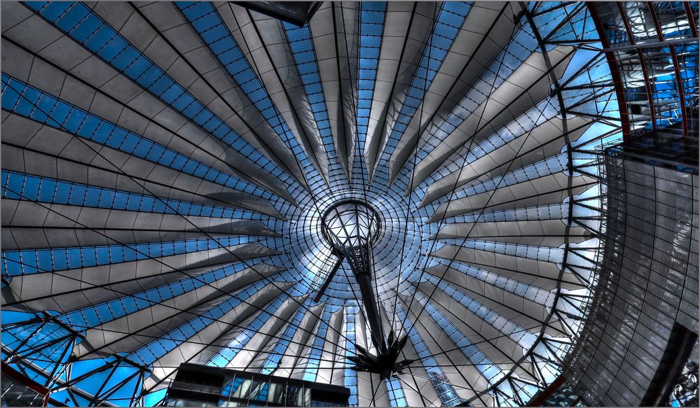 Sony Center Dach Foto & Bild | architektur, abstraktes, projekte Bilder ...