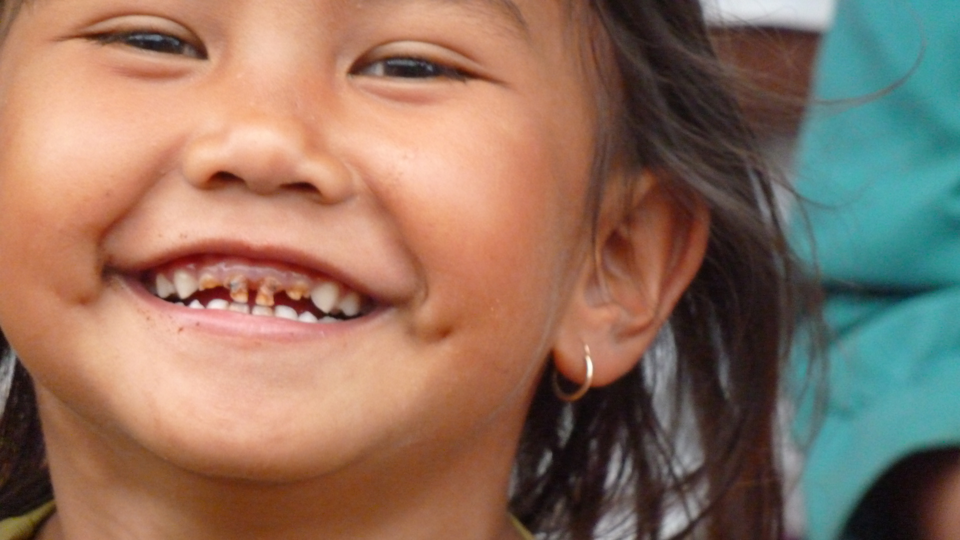sourire d'enfant balinais photo et image | portraits, portraits d ...