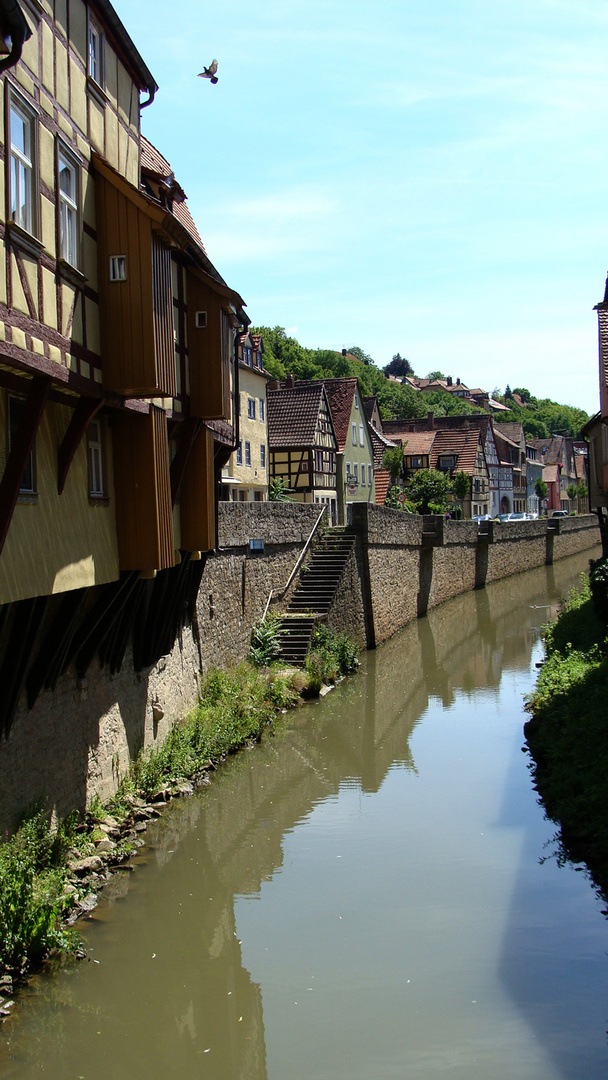 Spiegelung-im-Bach- Foto & Bild | spezial, historisch, architektur ...
