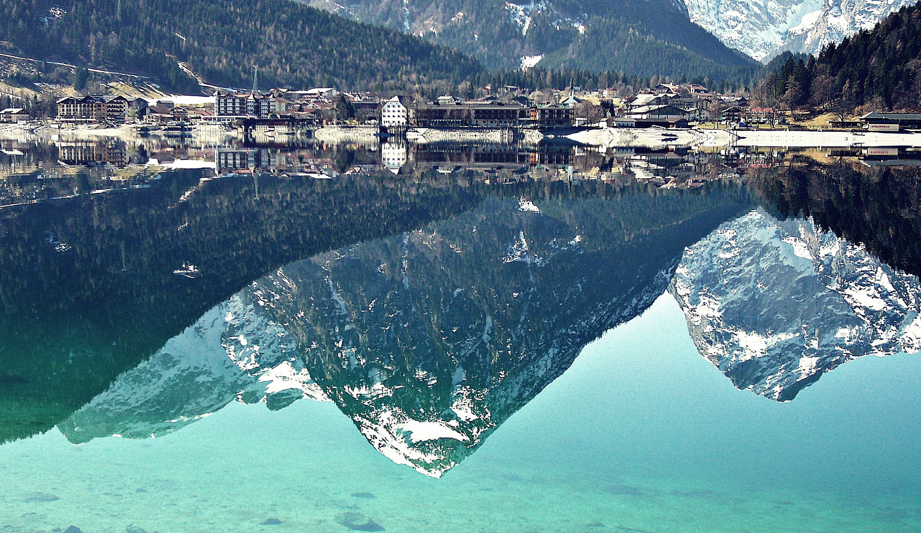 Spiegelung im See Foto & Bild | europe, Österreich, sonstiges Bilder ... Spiegelung im See Foto & Bild | europe, Österreich, sonstiges Bilder ...