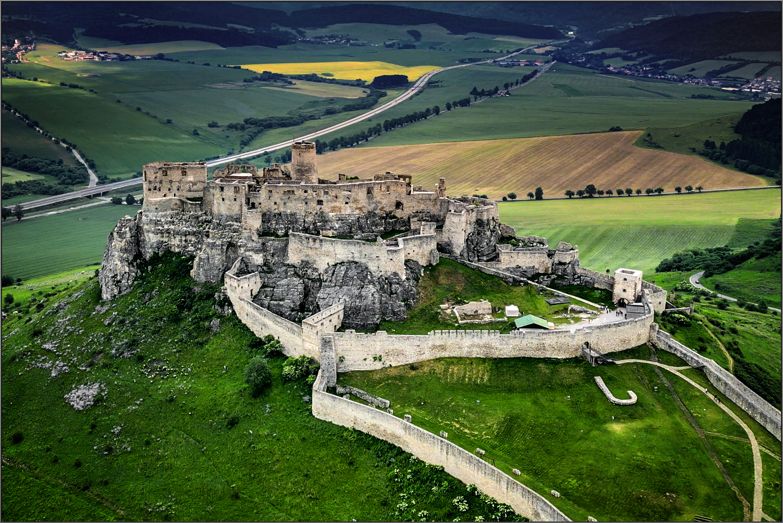 Spišský hrad Foto & Bild | architektur, europe, landschaft Bilder auf fotocommunity