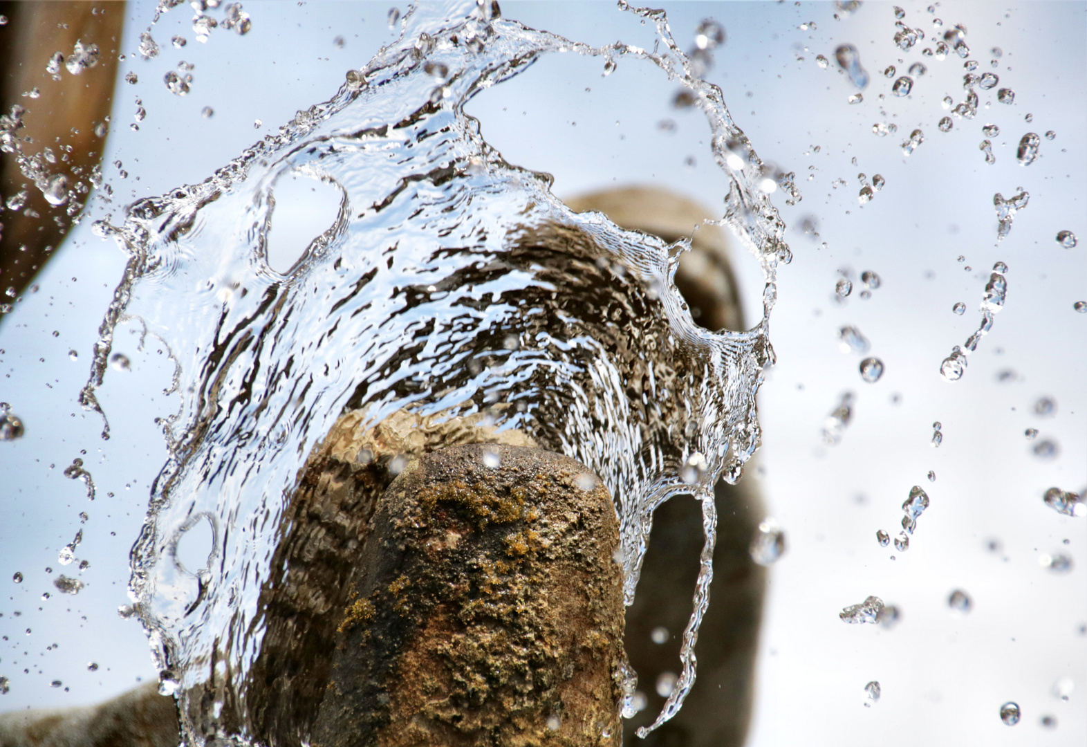 Springbrunnen Foto & Bild | experimente, sonstiges, wasser im detail ...