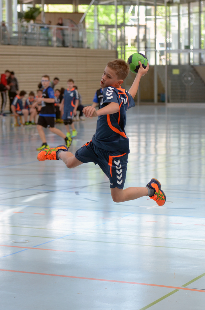 Sprungwurf Foto & Bild | sport, motive, handball Bilder auf fotocommunity