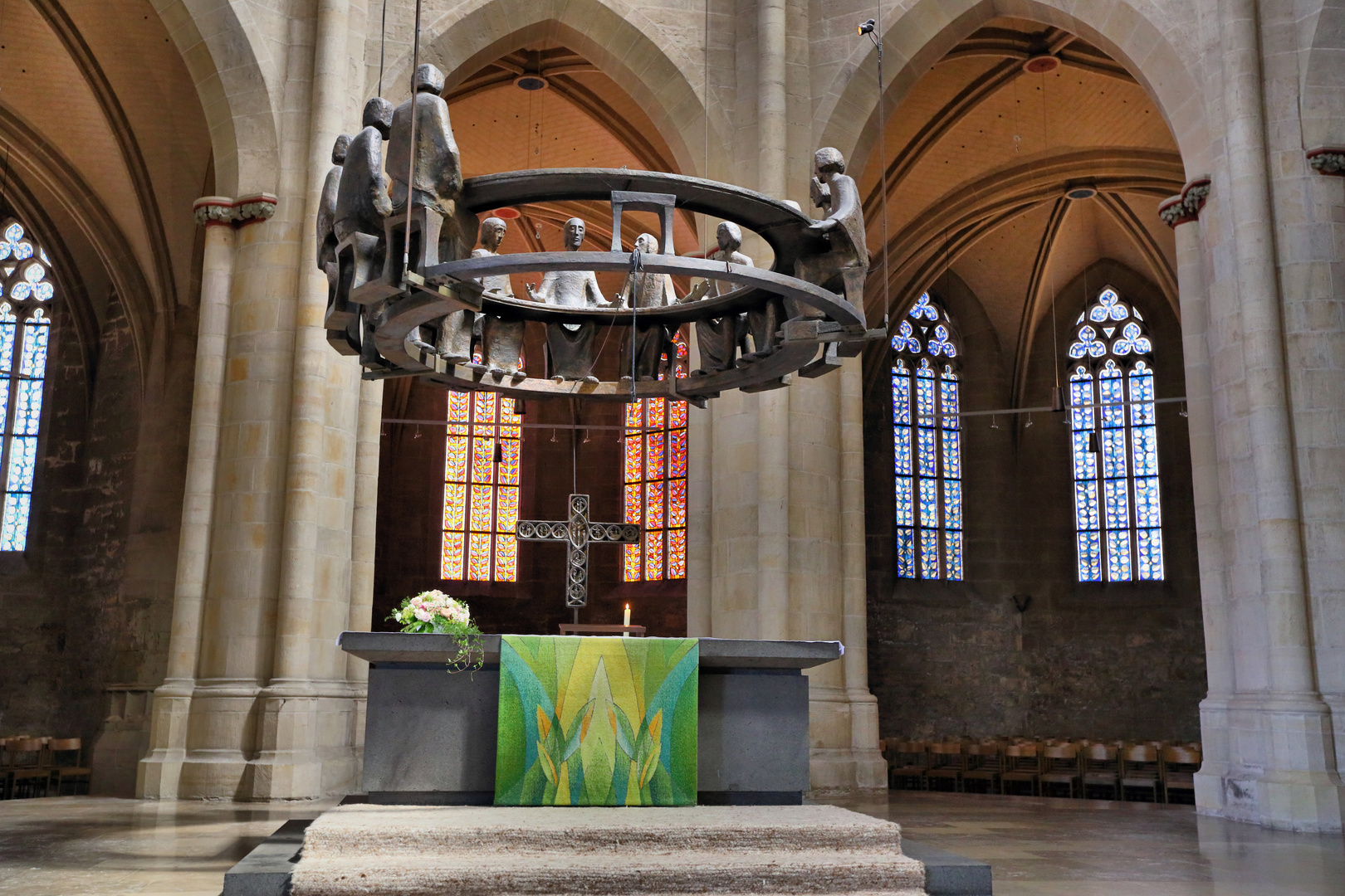 St.-Andreas-Kirche - Altar mit Abendmahlsgruppe - Hildesheim Foto ...
