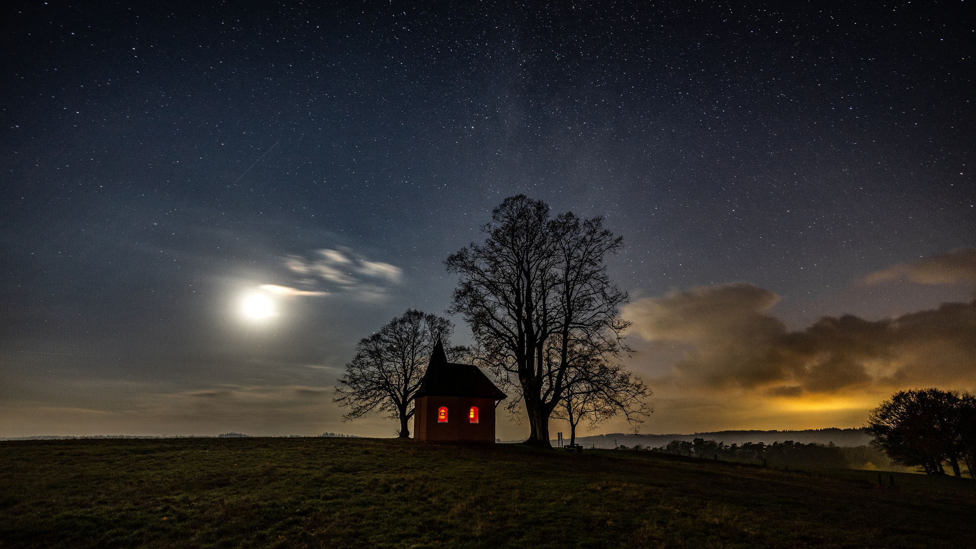 St. Anna Kapelle in Friesenhagen Foto & Bild | fotos, nature, himmel ...