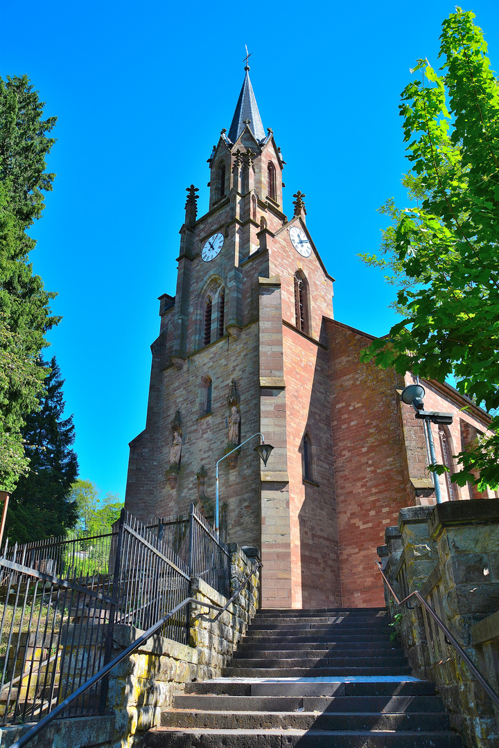 St. Johannes und Paulus (Beckingen) Foto & Bild | world, kirche ...