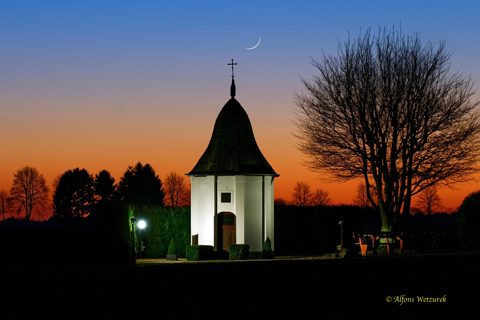 St. Lucien Foto & Bild | kapelle, abendstimmung, sakralbau Bilder auf fotocommunity