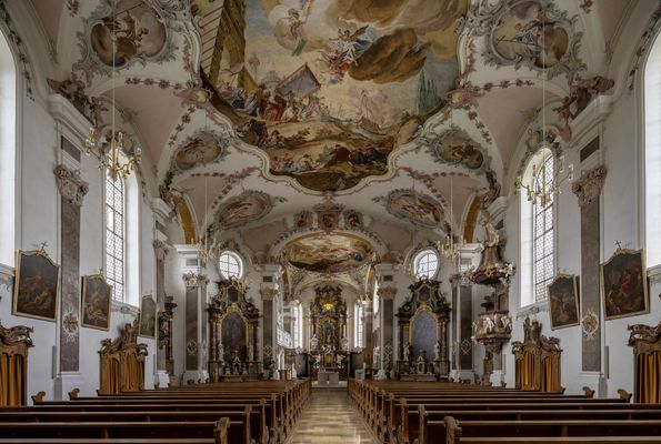 Innenansichten Kirchen Bilder & Fotos