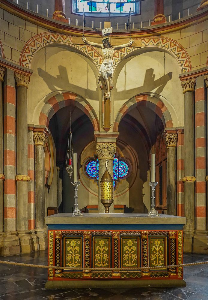 St. Nikolaus und Medardus (03) ... Foto & Bild | kirchen, architektur ...