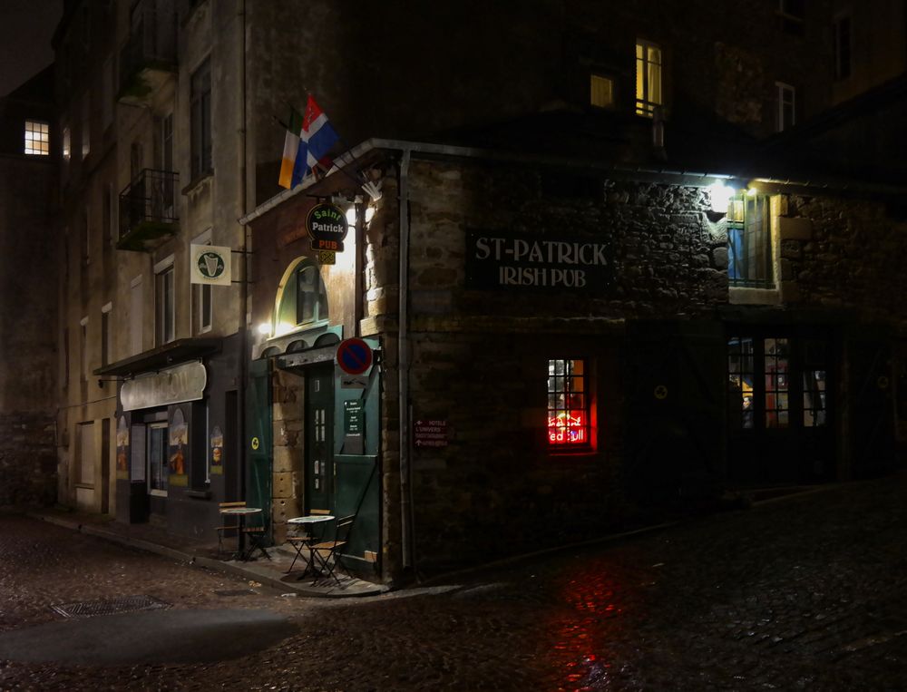 St. Patrick Irish Pub Foto & Bild | europe, france, bretagne Bilder auf ...