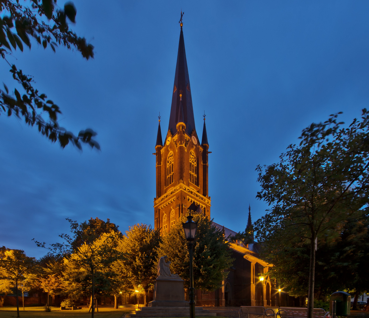St. Peter und Paul Aldekerk Foto & Bild | architektur, architektur bei ...