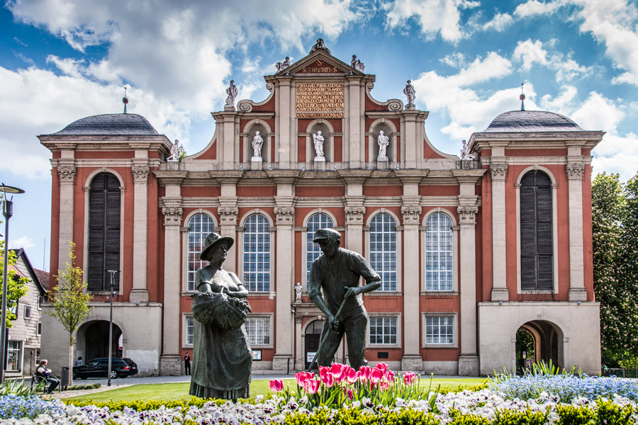 St.-Trinitatis (ev.luth.) Foto & Bild | architektur, sakralbauten ...