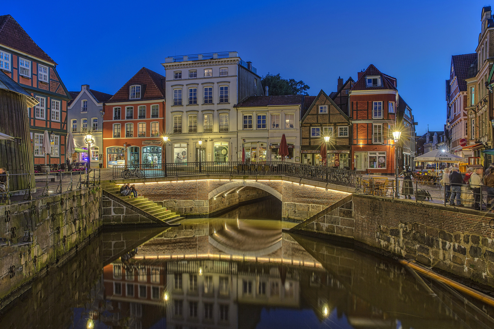 Stade - 05081606 Foto & Bild | architektur, architektur bei nacht ...