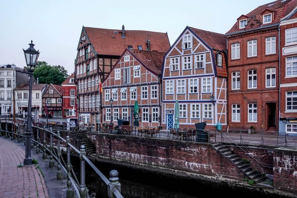 Stade Bilder & Fotos