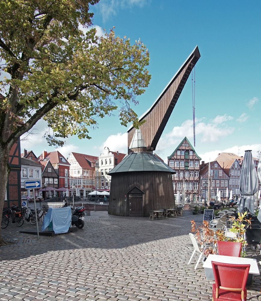 Stade Hafenkran Foto & Bild | architektur, deutschland, europe Bilder ...