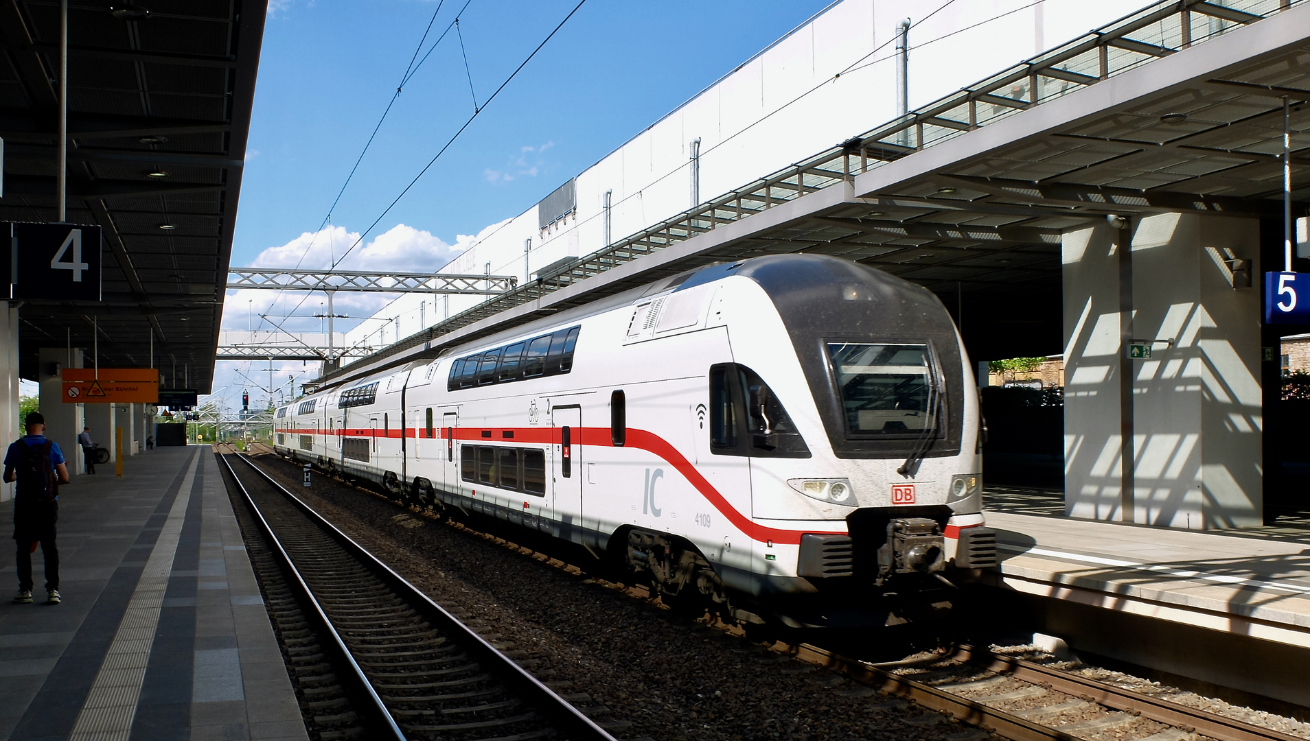 Stadler KISS der DB Foto & Bild | kiss, eisenbahn, deutsche bahn Bilder ...