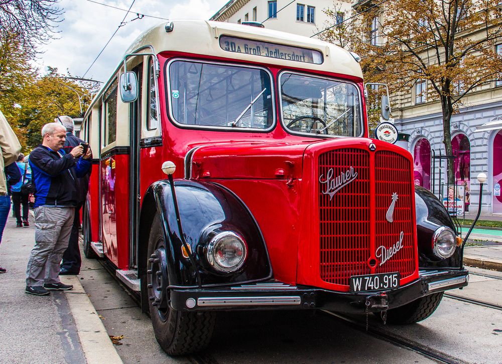Stadtbus Saurer 5GF-ST Baujahr 1949-1950 Liniendienst bis 1971 Foto ...