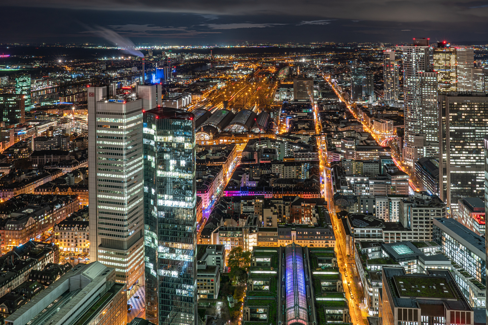 STADTLANDSCHAFT Foto & Bild | architektur, architektur bei nacht, frankfurt Bilder auf fotocommunity