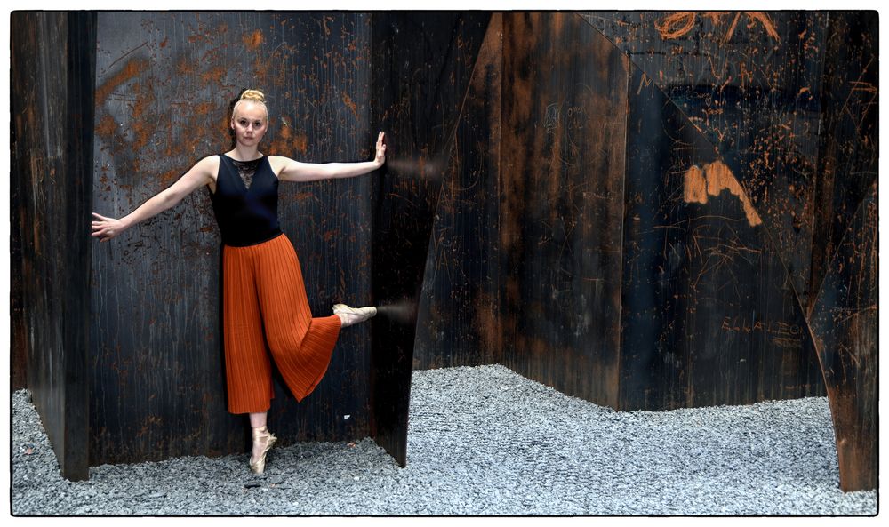 stahl und spitze Foto & Bild | portrait, streetfotografie mit menschen, kunstfotografie & kultur ...