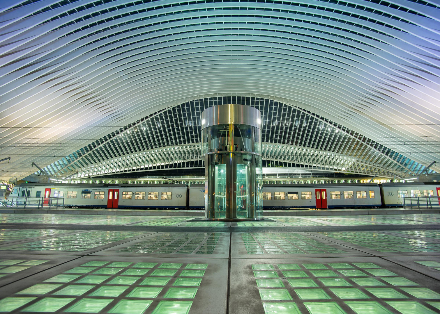 Station Liége-Guillemins 2 Foto & Bild | europe, benelux, belgium ...