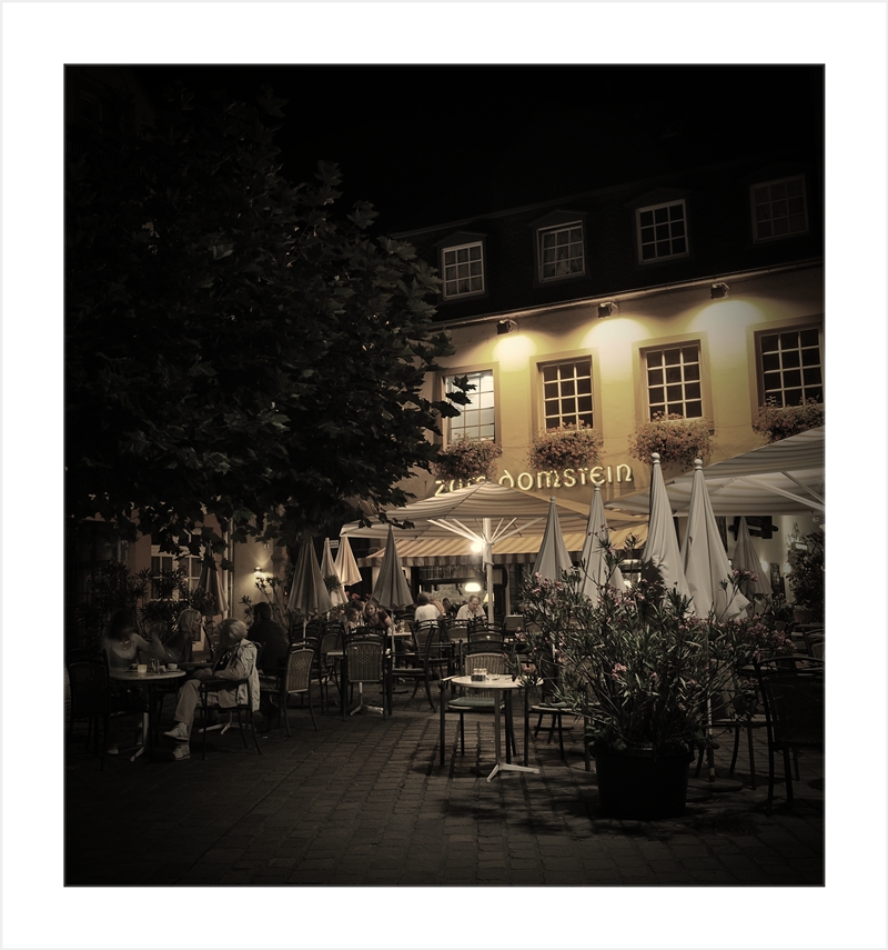 Steindom - Domstein Foto & Bild | architektur, architektur bei nacht ...