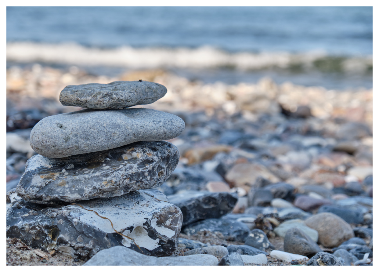 Steine am Strand Foto & Bild | world, sommer, ostsee Bilder auf ...