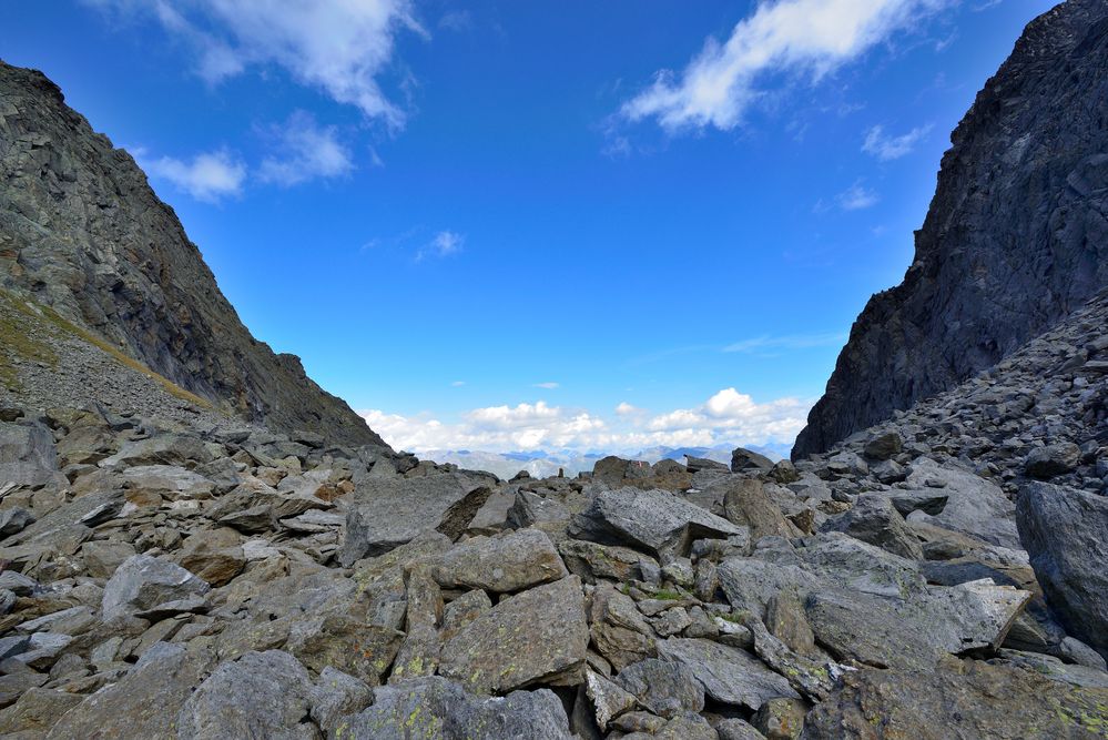 Steiniger Weg Foto & Bild | berge, natur, landschaft Bilder auf ...