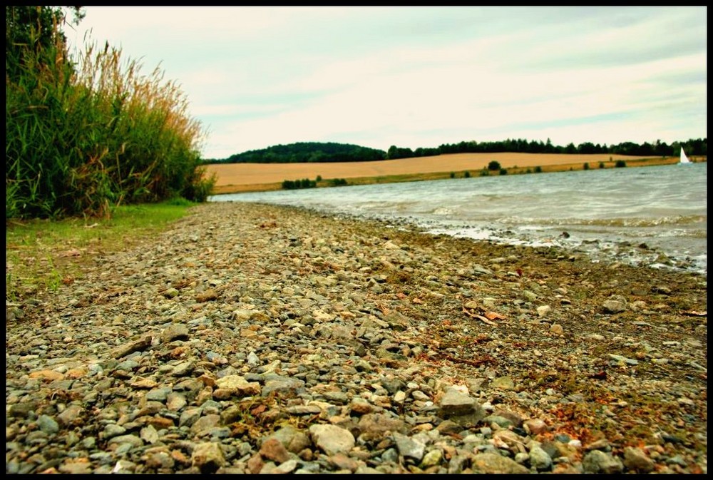 Steiniges Ufer Foto & Bild | landschaft, bach, fluss & see, natur ...