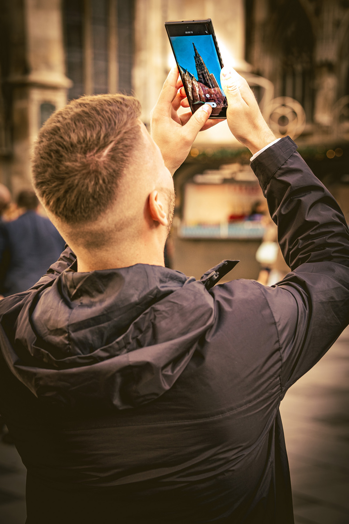 Stephansdom Vienna mal anders ;-) Foto & Bild | streetfotografie mit menschen, kommunikation ...