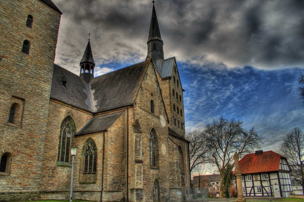 stiftskirche geseke Foto & Bild | bearbeitungs - techniken, hdri & tm ...