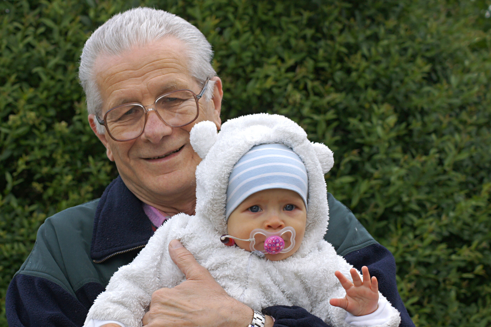 Stolzer Opa Foto & Bild | outdoor, portrait, menschen Bilder auf ...