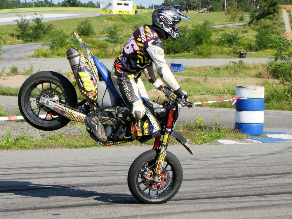 Stoppie Foto & Bild | sport, motorsport, motorradsport Bilder auf ...