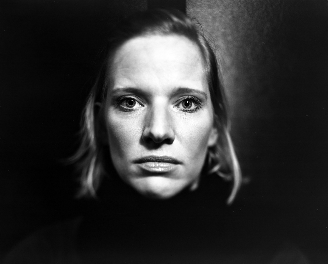 Straight View Foto & Bild | portrait, portrait frauen, indoor Bilder ...