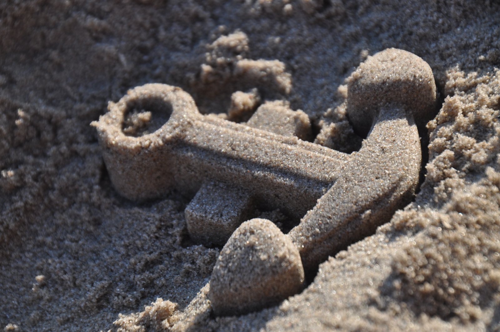 Strand-Art.... Foto & Bild | stillleben, anker, elbstrand Bilder auf ...