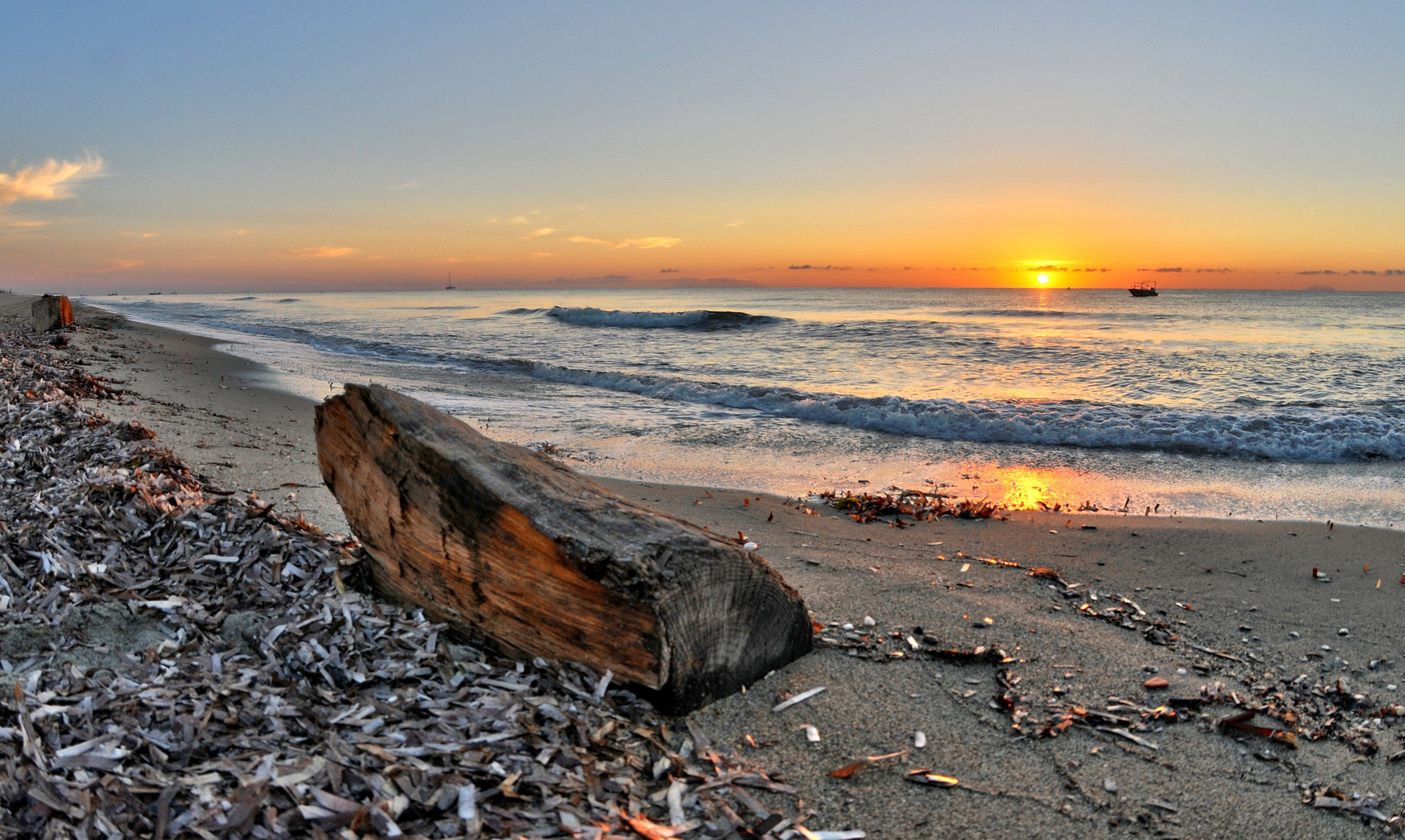 Strandgut Foto & Bild | bearbeitungs - techniken, hdri & tm, europa Bilder auf fotocommunity