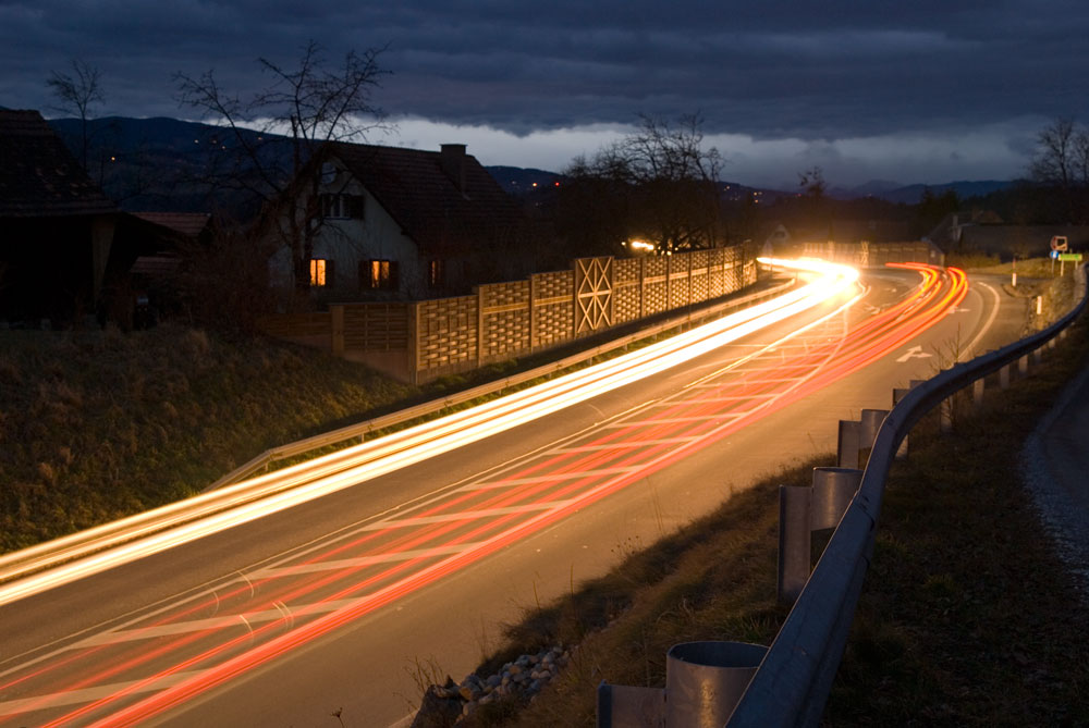 Strasse gibt Linien vor Foto & Bild | abstraktes, formen, motive Bilder ...