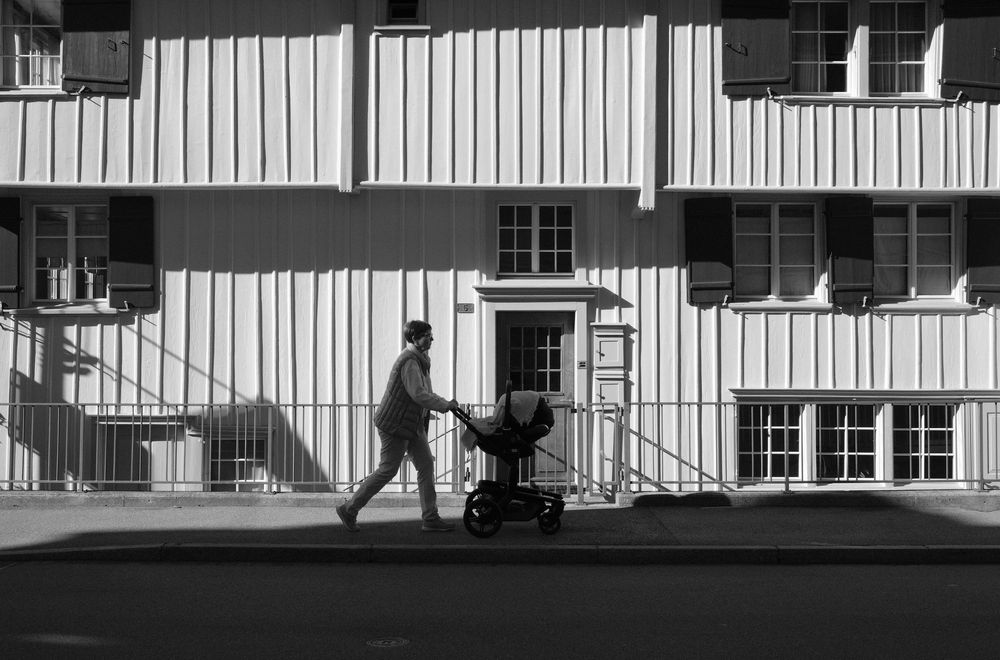 Street Foto & Bild | architektur, streetfotografie mit menschen, fassaden Bilder auf fotocommunity