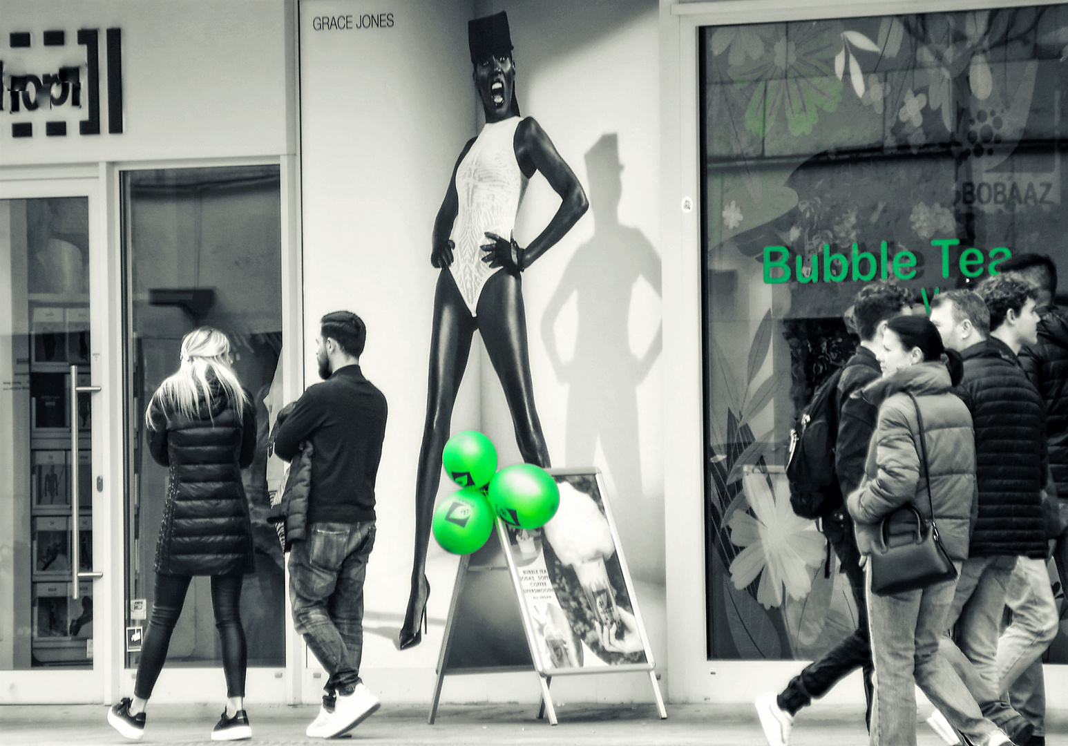 street GRACE BUBBLE stgt cr6-A45-fx-v7 +6Fotos Foto & Bild | street ...