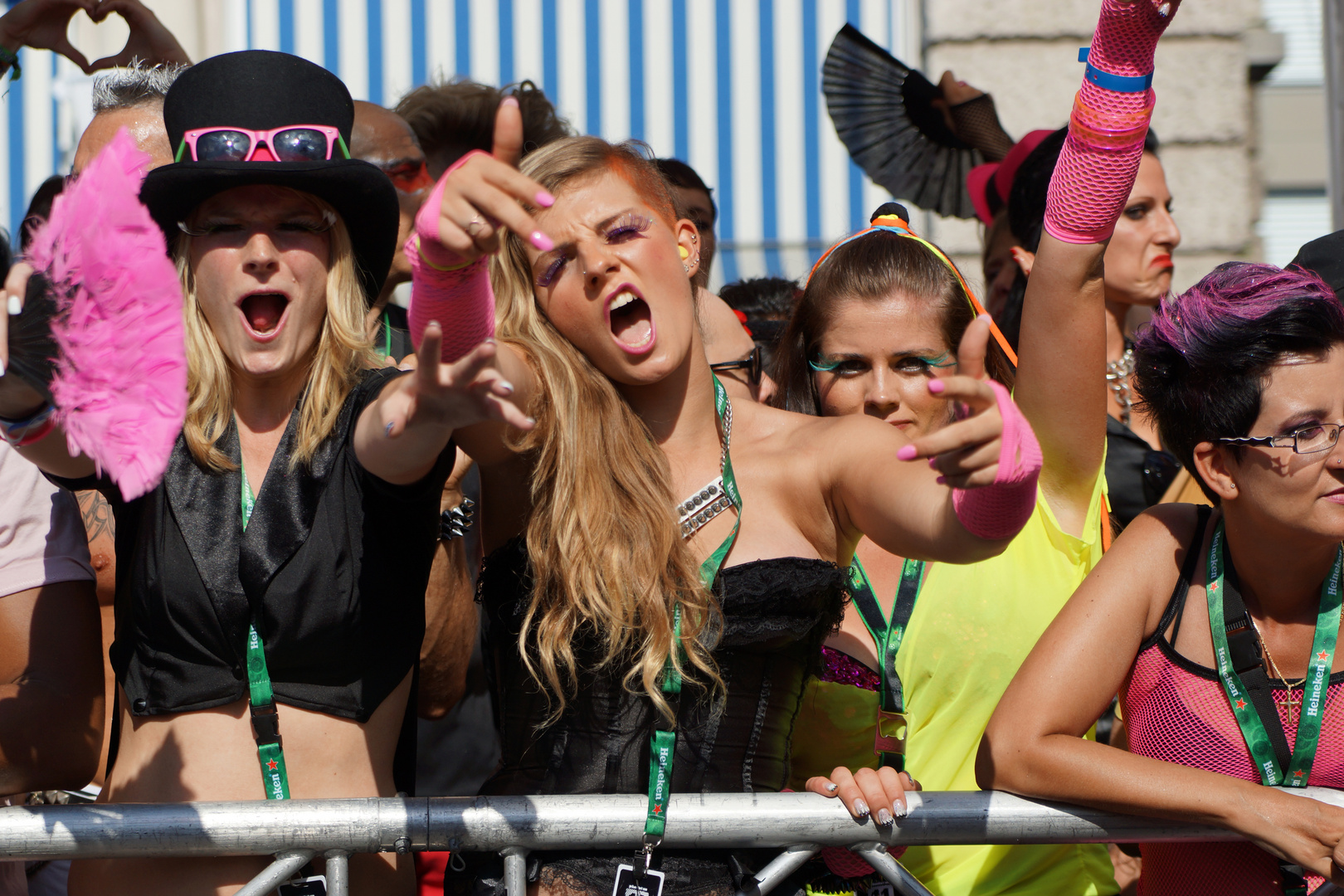 Street-Parade in Zürich, 10.8.2013, Bild 14 Foto & Bild | erwachsene ...