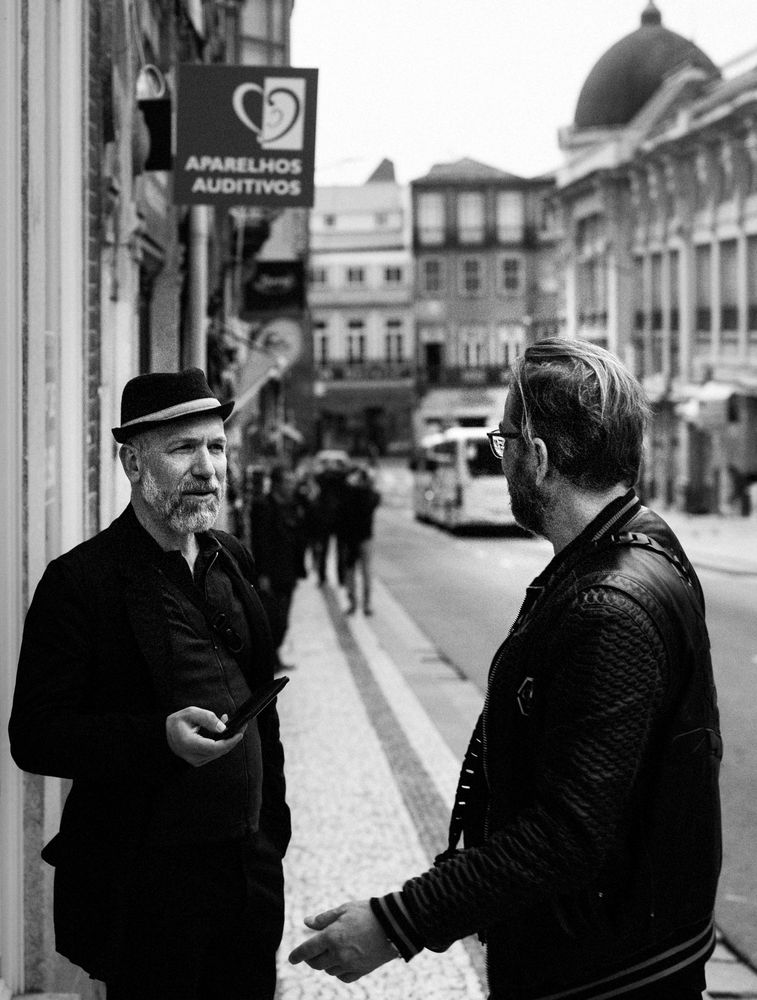 Street Photography Foto & Bild | europe, portugal, streetfotografie mit menschen Bilder auf ...