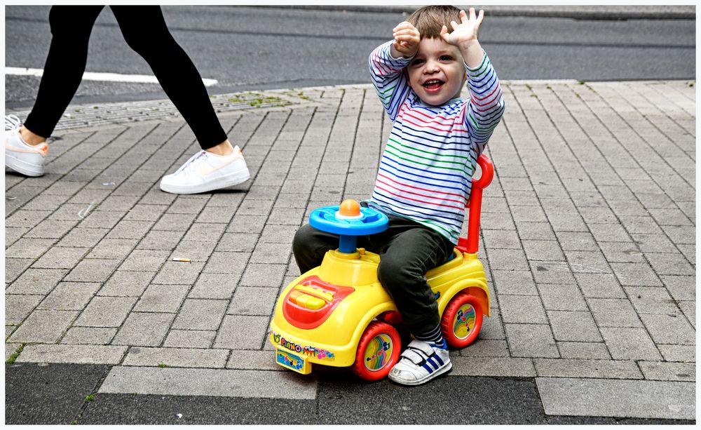 street play Foto & Bild | portrait, kinder, streetfotografie mit menschen Bilder auf fotocommunity