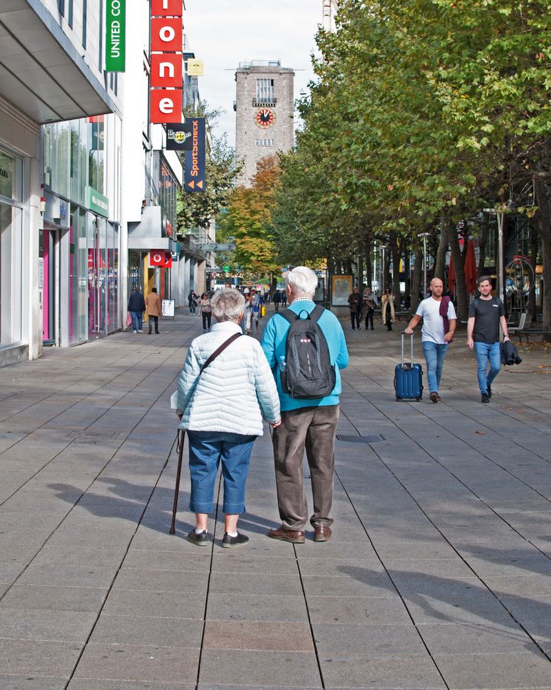 Street-walk-10-22-5 Foto & Bild | erwachsene menschen, streetfotografie mit menschen, menschen ...