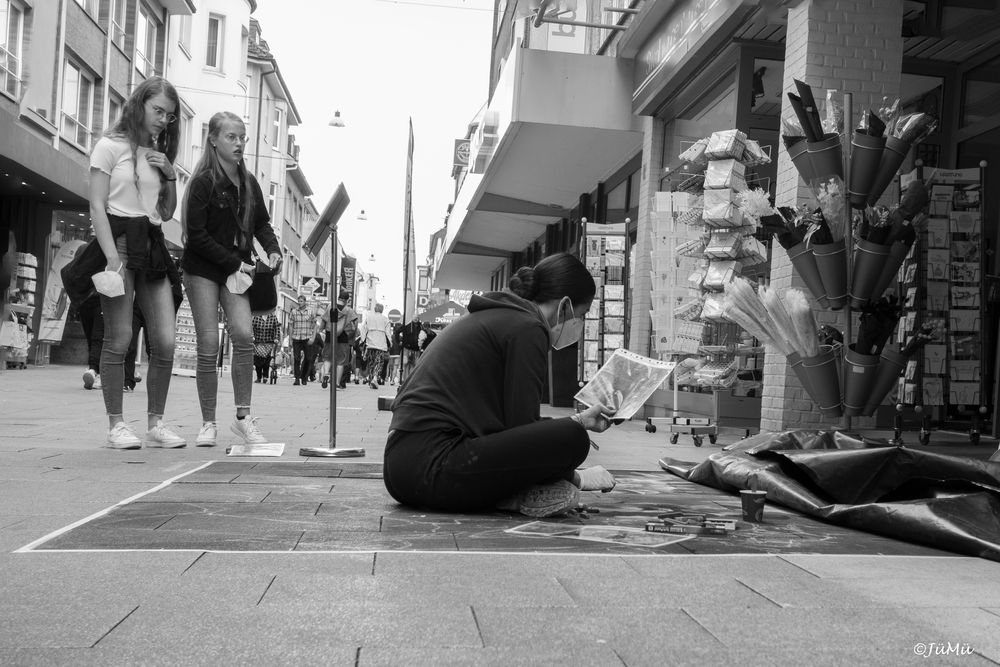 Streetart_3 Foto & Bild | erwachsene menschen, streetfotografie mit menschen, street: spontane ...