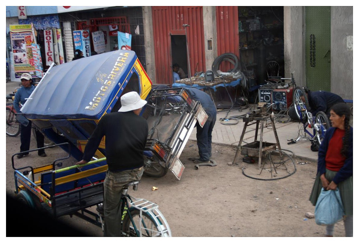 Streetlife in Peru Foto & Bild | erwachsene, alltagsereignisse ...